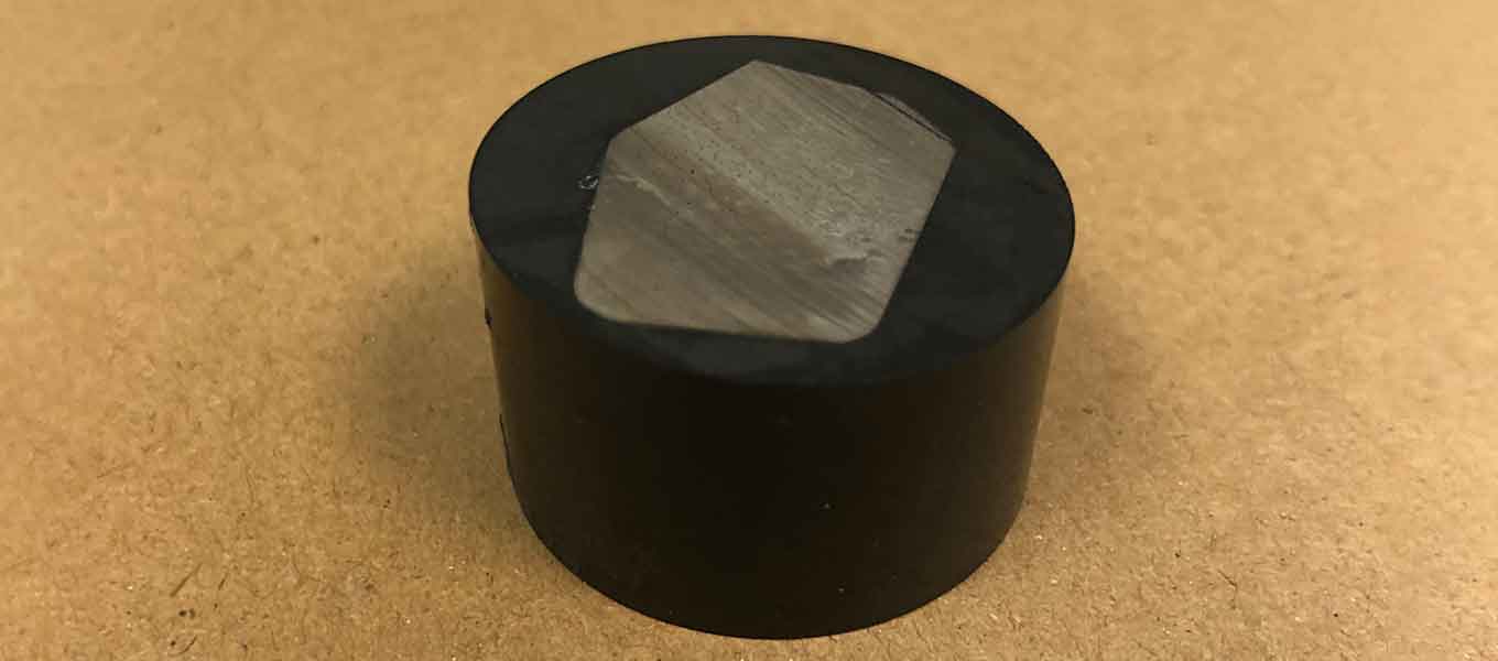 How To Choose The Correct Mounting Method And Epoxy For Your Samples ...